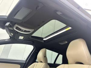 Black Volvo V60 2013 in Raseiniai, with an engine capacity of 2.40 L and mileage of 257 thousand km for 7500 €, photo 28 on AUTOMOTO.COM.LV