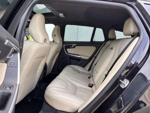 Black Volvo V60 2013 in Raseiniai, with an engine capacity of 2.40 L and mileage of 257 thousand km for 7500 €, photo 29 on AUTOMOTO.COM.LV
