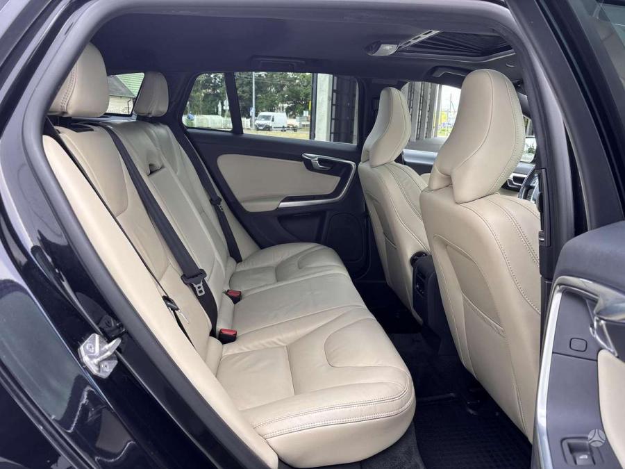 Black Volvo V60 2013 in Raseiniai, with an engine capacity of 2.40 L and mileage of 257 thousand km for 7500 €, photo 32 on AUTOMOTO.COM.LV