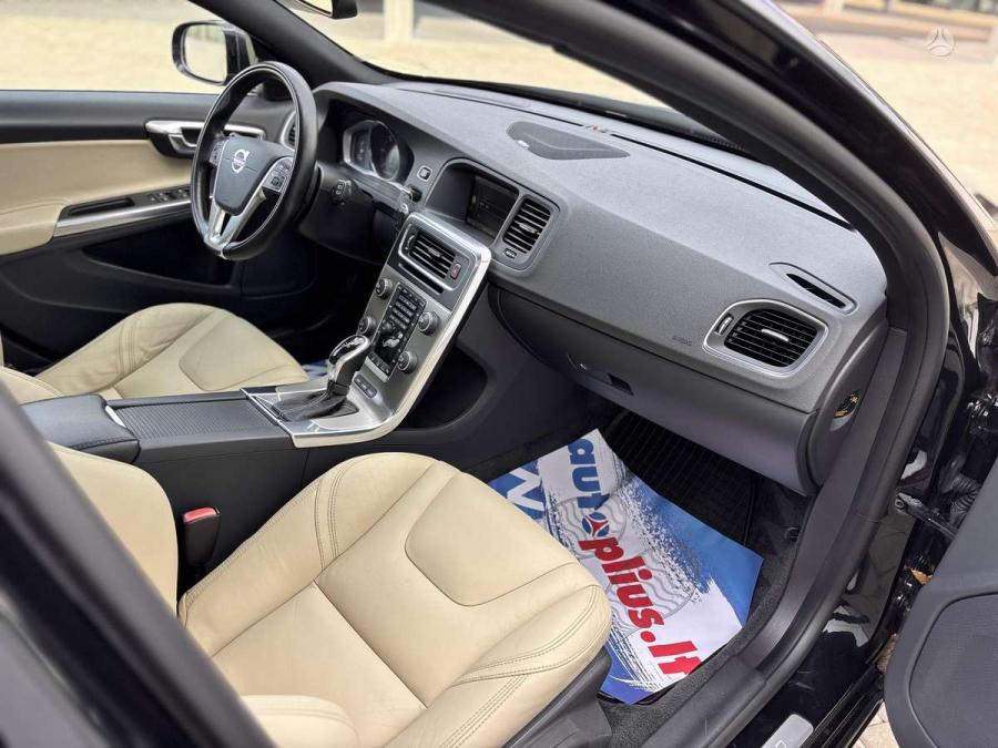 Black Volvo V60 2013 in Raseiniai, with an engine capacity of 2.40 L and mileage of 257 thousand km for 7500 €, photo 34 on AUTOMOTO.COM.LV