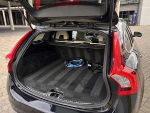 Black Volvo V60 2013 in Raseiniai, with an engine capacity of 2.40 L and mileage of 257 thousand km for 7500 €, photo 44 on AUTOMOTO.COM.LV