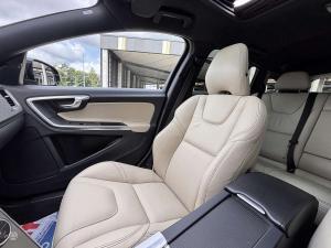 Black Volvo V60 2013 in Raseiniai, with an engine capacity of 2.40 L and mileage of 257 thousand km for 7500 €, photo 46 on AUTOMOTO.COM.LV
