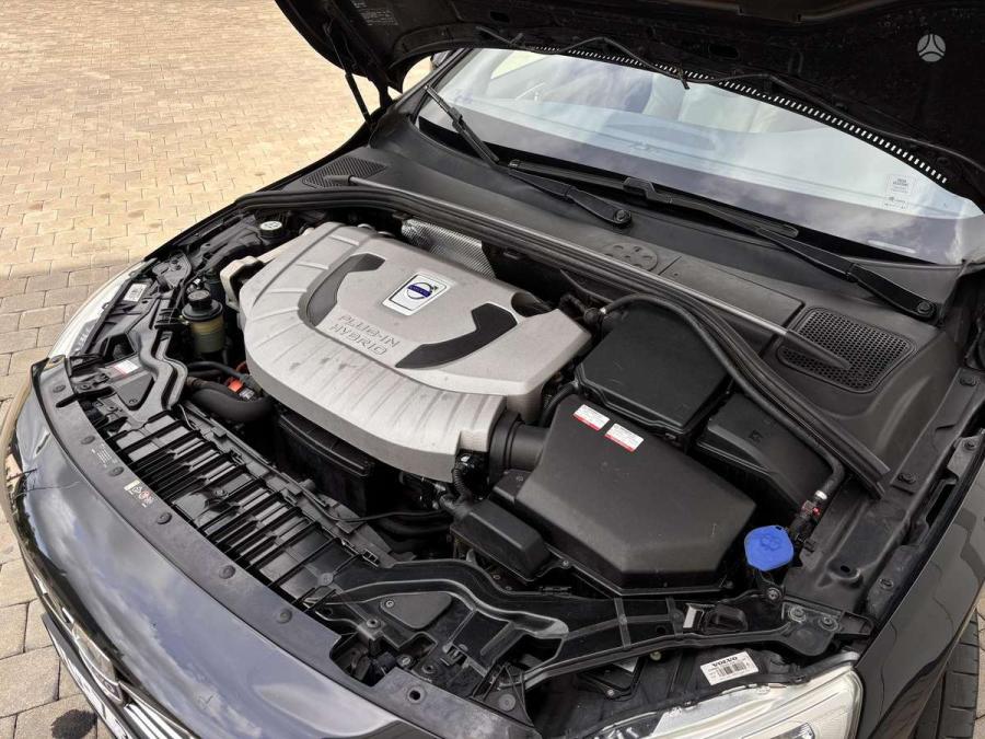 Black Volvo V60 2013 in Raseiniai, with an engine capacity of 2.40 L and mileage of 257 thousand km for 7500 €, photo 57 on AUTOMOTO.COM.LV
