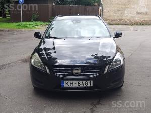 Melns Volvo V60 2013 Rīga, ar dzinēja tilpumu 2.00 L un nobraukumu 0 tūkst. km par 3900 €, foto 3 vietnē AUTOMOTO.COM.LV