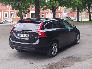 Melns Volvo V60 2013 Rīga, ar dzinēja tilpumu 2.00 L un nobraukumu 0 tūkst. km par 3900 €, foto 6 vietnē AUTOMOTO.COM.LV