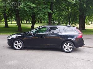 Melns Volvo V60 2013 Rīga, ar dzinēja tilpumu 2.00 L un nobraukumu 0 tūkst. km par 3900 €, foto 9 vietnē AUTOMOTO.COM.LV