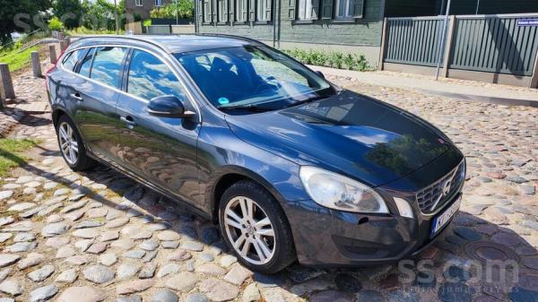 Черный Вольво B60 2013 в Рига, объемом двигателя 2.00 л и пробегом 260 тыс. км за 6200 €, фото 6 на AUTOMOTO.COM.LV