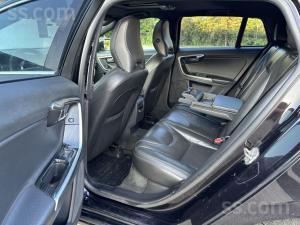 Black Volvo V60 2013 in Bauska, with an engine capacity of 2.40 L and mileage of 306 thousand km for 5000 €, photo 30 on AUTOMOTO.COM.LV