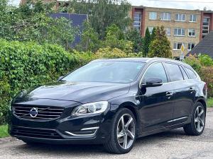 Melns Volvo V60 2013 Kėdainiai, ar dzinēja tilpumu 2.40 L un nobraukumu 248 tūkst. km par 6999 €, foto 3 vietnē AUTOMOTO.COM.LV