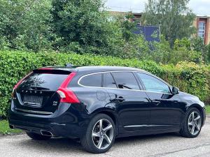 Melns Volvo V60 2013 Kėdainiai, ar dzinēja tilpumu 2.40 L un nobraukumu 248 tūkst. km par 6999 €, foto 4 vietnē AUTOMOTO.COM.LV