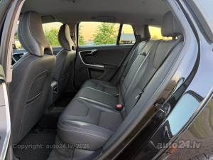 Черный Вольво B60 2013 в Таллин, объемом двигателя 2.00 л и пробегом 241 тыс. км за 7990 €, фото 9 на AUTOMOTO.COM.LV