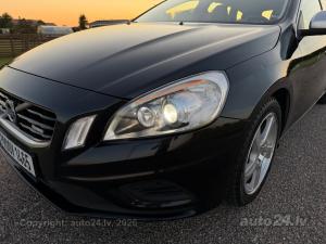 Черный Вольво B60 2013 в Таллин, объемом двигателя 2.00 л и пробегом 241 тыс. км за 7990 €, фото 20 на AUTOMOTO.COM.LV