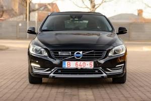 Черный Вольво B60 2013 в Елгава, объемом двигателя 2.40 л и пробегом 255 тыс. км за 8000 €, фото 4 на AUTOMOTO.COM.LV