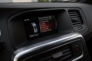 Черный Вольво B60 2013 в Елгава, объемом двигателя 2.40 л и пробегом 192 тыс. км за 10900 €, фото 11 на AUTOMOTO.COM.LV