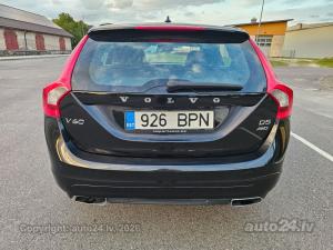 Melns Volvo V60 2013 Paide, ar dzinēja tilpumu 2.40 L un nobraukumu 271 tūkst. km par 8990 €, foto 5 vietnē AUTOMOTO.COM.LV