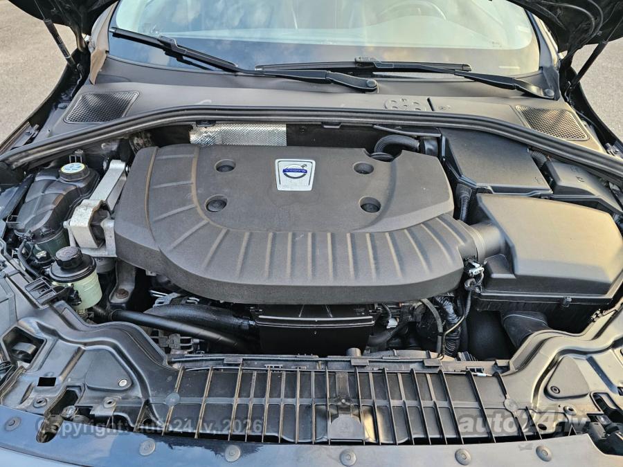 Melns Volvo V60 2013 Paide, ar dzinēja tilpumu 2.40 L un nobraukumu 271 tūkst. km par 8990 €, foto 30 vietnē AUTOMOTO.COM.LV
