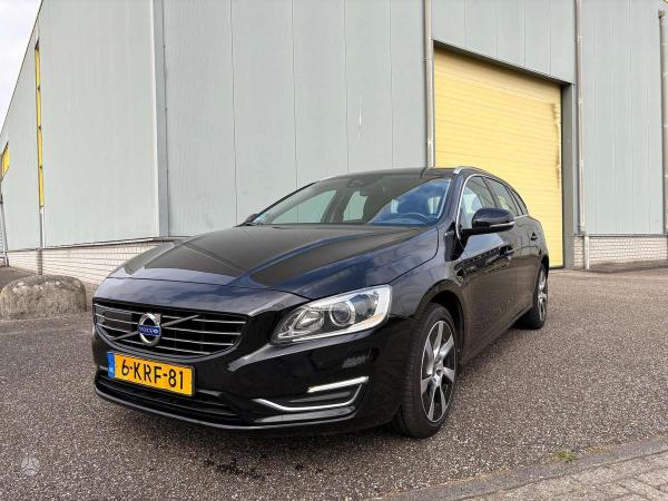 Черный Вольво B60 2013 в Ионава, объемом двигателя 2.40 л и пробегом 341 тыс. км за 4350 €, фото 1 на AUTOMOTO.COM.LV