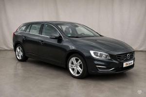 Black Volvo V60 2013 in Vilnius, with an engine capacity of 2.40 L and mileage of 291 thousand km for 7890 €, photo  on AUTOMOTO.COM.LV