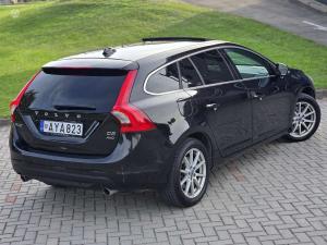 Black Volvo V60 2013 in Radviliskis, with an engine capacity of 2.40 L and mileage of 310 thousand km for 5200 €, photo 6 on AUTOMOTO.COM.LV