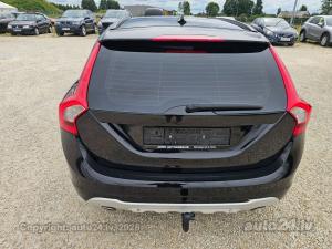 Black Volvo V60 2013 in Tartu, with an engine capacity of 2.40 L and mileage of 245 thousand km for 6990 €, photo 5 on AUTOMOTO.COM.LV