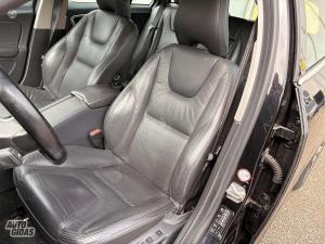 Melns Volvo V60 2013 Jonava, ar dzinēja tilpumu 2.40 L un nobraukumu 341 tūkst. km par 4550 €, foto 8 vietnē AUTOMOTO.COM.LV