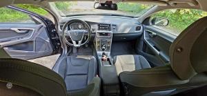 Black Volvo V60 2013 in Vilnius, with an engine capacity of 1.98 L and mileage of 289 thousand km for 6399 €, photo 13 on AUTOMOTO.COM.LV