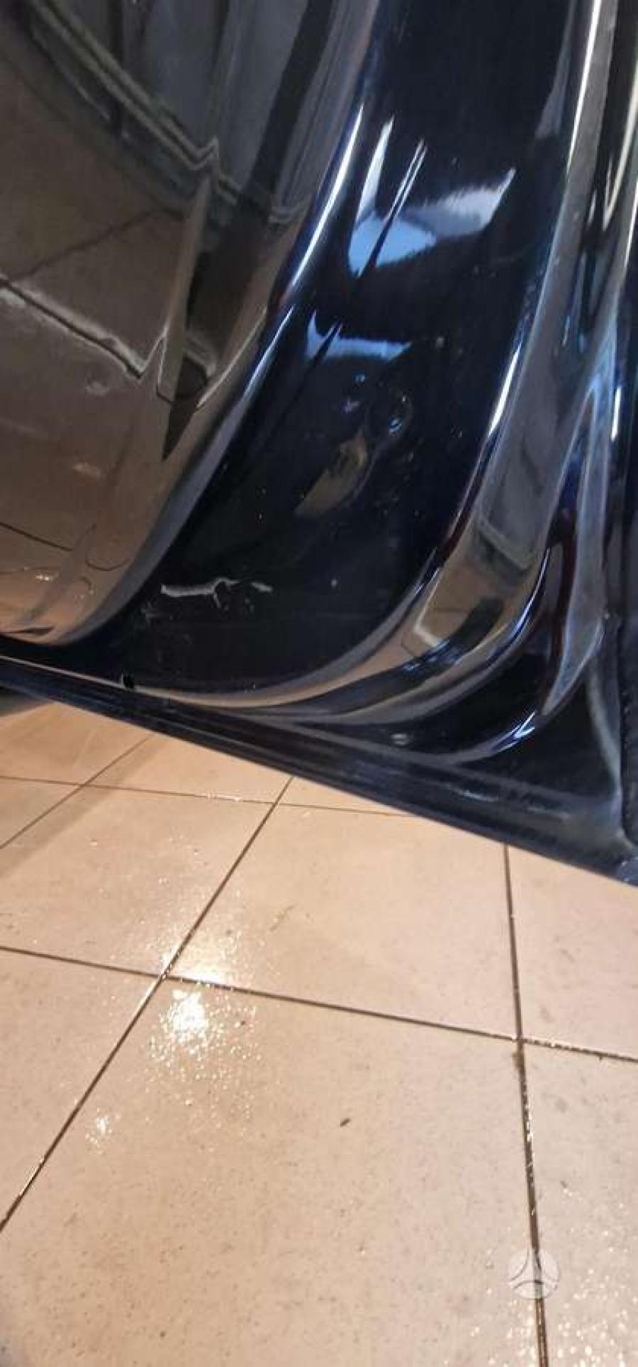 Melns Volvo V60 2013 Viļņa, ar dzinēja tilpumu 2.40 L un nobraukumu 303 tūkst. km par 7300 €, foto 18 vietnē AUTOMOTO.COM.LV