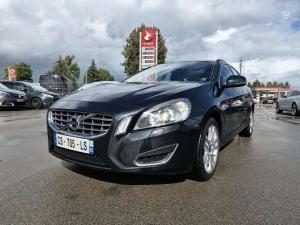 Black Volvo V60 2013 in Taurage, with an engine capacity of 2.40 L and mileage of 250 thousand km for 6900 €, photo  on AUTOMOTO.COM.LV