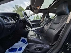 Black Volvo V60 2013 in Taurage, with an engine capacity of 2.40 L and mileage of 250 thousand km for 6900 €, photo 15 on AUTOMOTO.COM.LV