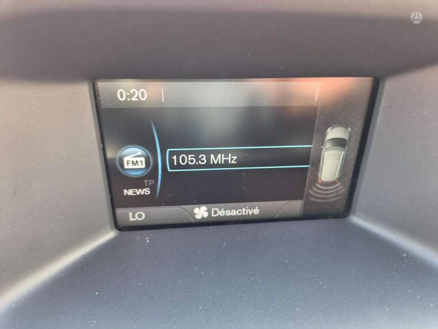Black Volvo V60 2013 in Taurage, with an engine capacity of 2.40 L and mileage of 250 thousand km for 6900 €, photo 25 on AUTOMOTO.COM.LV