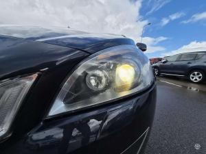 Black Volvo V60 2013 in Taurage, with an engine capacity of 2.40 L and mileage of 250 thousand km for 6900 €, photo 28 on AUTOMOTO.COM.LV