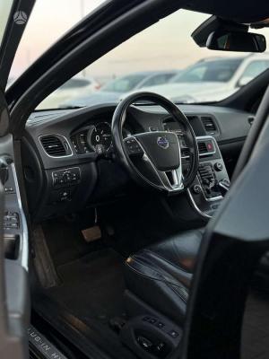 Черный Вольво B60 2013 в Каунас, объемом двигателя 2.40 л и пробегом 334 тыс. км за 7750 €, фото 18 на AUTOMOTO.COM.LV