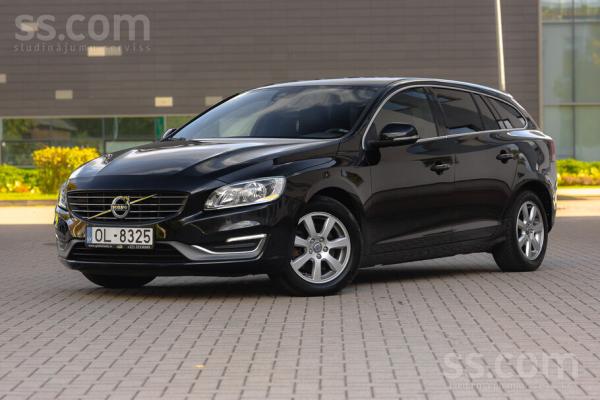 Black Volvo V60 2013 in Jelgava, with an engine capacity of 1.60 L and mileage of 119 thousand km for 8500 €, photo 1 on AUTOMOTO.COM.LV