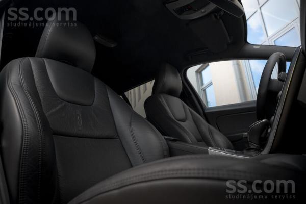 Black Volvo V60 2013 in Jelgava, with an engine capacity of 1.60 L and mileage of 119 thousand km for 8500 €, photo 10 on AUTOMOTO.COM.LV