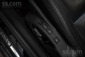Melns Volvo V60 2013 Jelgava, ar dzinēja tilpumu 1.60 L un nobraukumu 119 tūkst. km par 8500 €, foto 15 vietnē AUTOMOTO.COM.LV