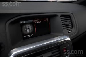 Melns Volvo V60 2013 Jelgava, ar dzinēja tilpumu 1.60 L un nobraukumu 119 tūkst. km par 8500 €, foto 20 vietnē AUTOMOTO.COM.LV