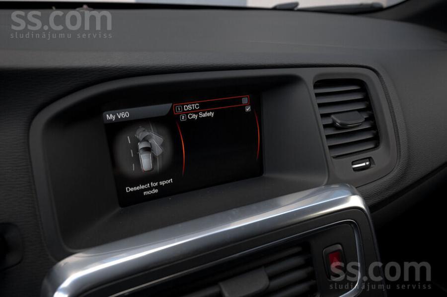 Melns Volvo V60 2013 Jelgava, ar dzinēja tilpumu 1.60 L un nobraukumu 119 tūkst. km par 8500 €, foto 20 vietnē AUTOMOTO.COM.LV