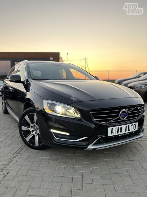 Black Volvo V60 2013 in Kaunas, with an engine capacity of 2.40 L and mileage of 334 thousand km for 7500 €, photo 5 on AUTOMOTO.COM.LV