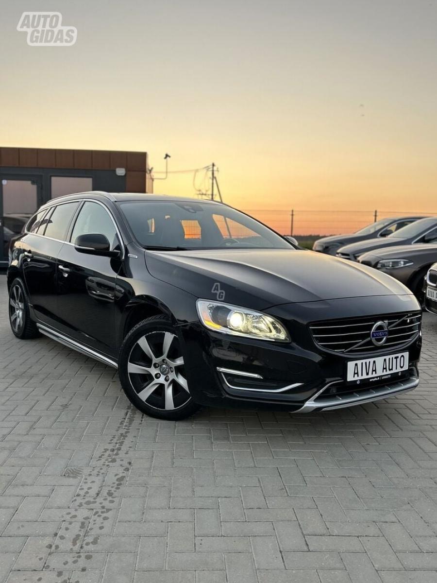 Black Volvo V60 2013 in Kaunas, with an engine capacity of 2.40 L and mileage of 334 thousand km for 7500 €, photo 7 on AUTOMOTO.COM.LV