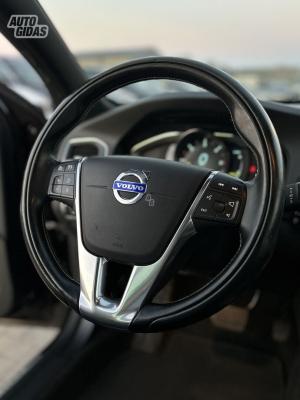 Black Volvo V60 2013 in Kaunas, with an engine capacity of 2.40 L and mileage of 334 thousand km for 7500 €, photo 21 on AUTOMOTO.COM.LV