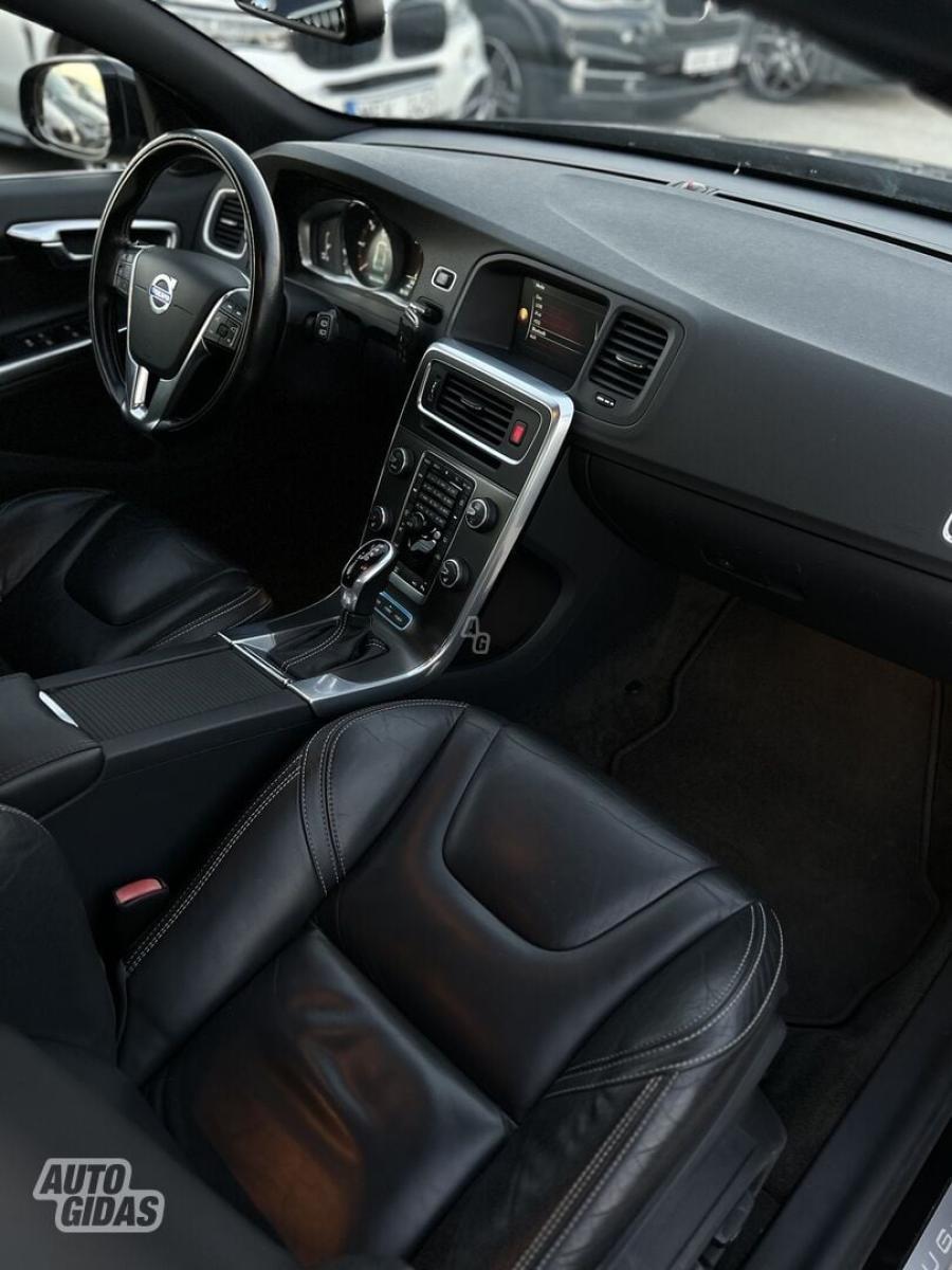 Black Volvo V60 2013 in Kaunas, with an engine capacity of 2.40 L and mileage of 334 thousand km for 7500 €, photo 30 on AUTOMOTO.COM.LV