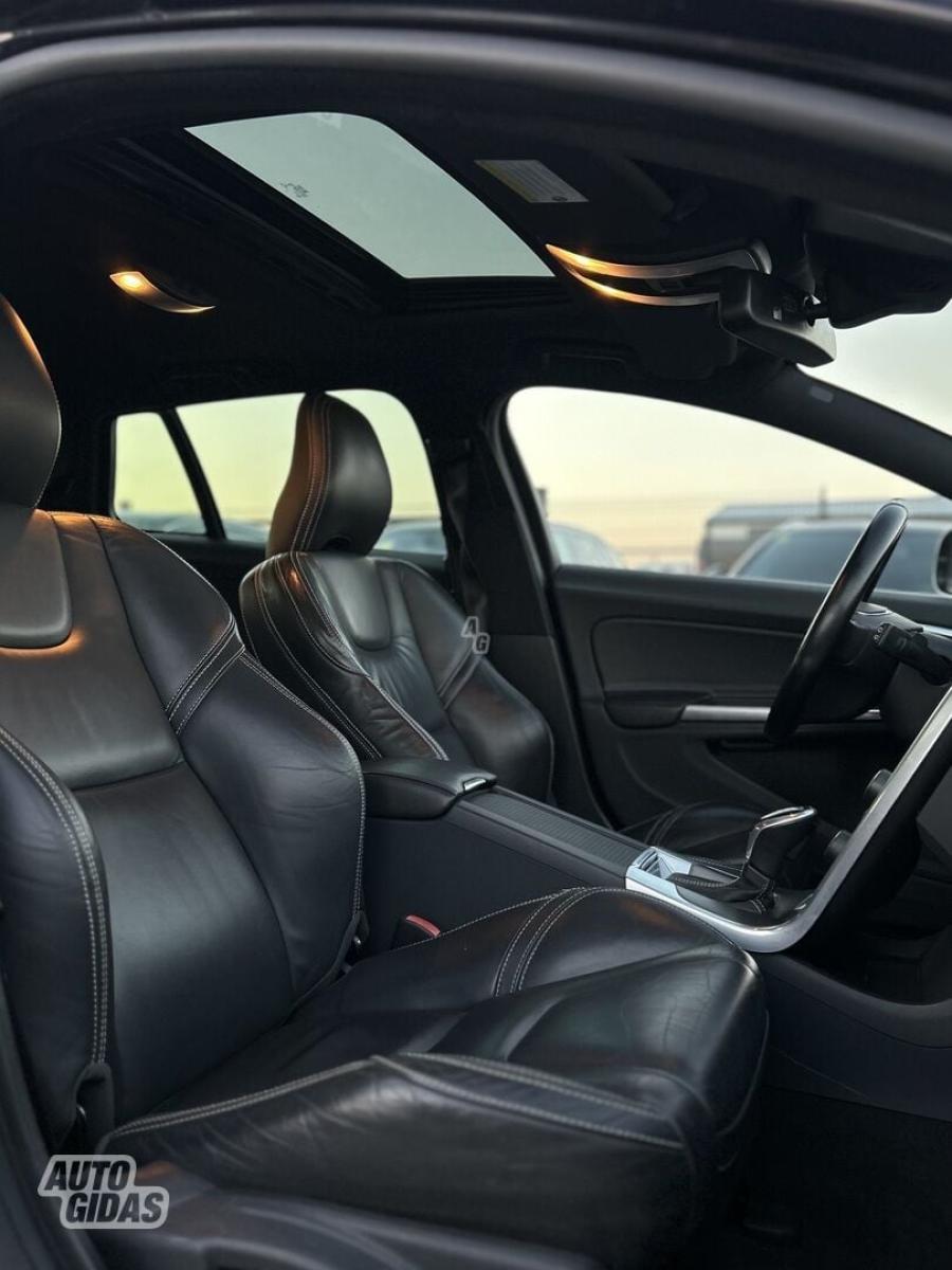 Black Volvo V60 2013 in Kaunas, with an engine capacity of 2.40 L and mileage of 334 thousand km for 7500 €, photo 32 on AUTOMOTO.COM.LV