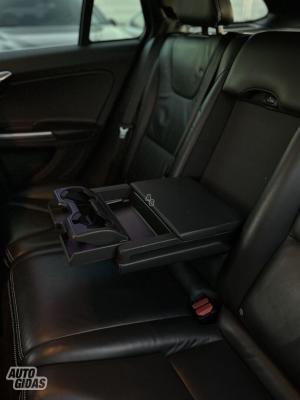 Black Volvo V60 2013 in Kaunas, with an engine capacity of 2.40 L and mileage of 334 thousand km for 7500 €, photo 36 on AUTOMOTO.COM.LV
