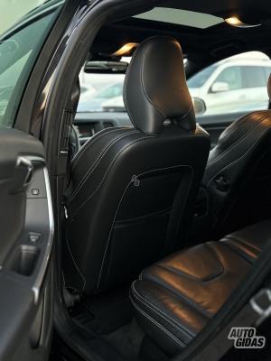 Black Volvo V60 2013 in Kaunas, with an engine capacity of 2.40 L and mileage of 334 thousand km for 7500 €, photo 37 on AUTOMOTO.COM.LV