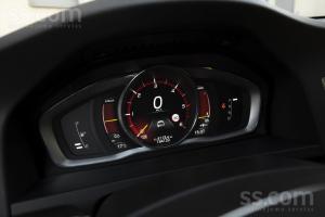 Black Volvo V60 2013 in Jelgava, with an engine capacity of 2.40 L and mileage of 194 thousand km for 10900 €, photo 21 on AUTOMOTO.COM.LV