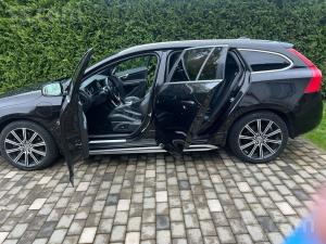 Melns Volvo V60 2013 Rīga, ar dzinēja tilpumu 2.40 L un nobraukumu 286 tūkst. km par 6250 €, foto 4 vietnē AUTOMOTO.COM.LV