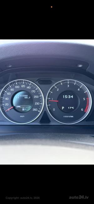 Melns Volvo V60 2013 Pērnava, ar dzinēja tilpumu 1.60 L un nobraukumu 133 tūkst. km par 9999 €, foto 9 vietnē AUTOMOTO.COM.LV