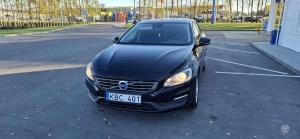 Melns Volvo V60 2014 Viļņa, ar dzinēja tilpumu 1.56 L un nobraukumu 269 tūkst. km par 6800 €, foto 2 vietnē AUTOMOTO.COM.LV