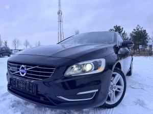 Black Volvo V60 2014 in Alytus, with an engine capacity of 2.40 L and mileage of 258 thousand km for 8100 €, photo 2 on AUTOMOTO.COM.LV
