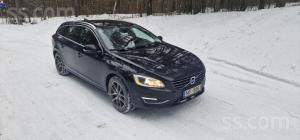 Melns Volvo V60 2014 Rīga, ar dzinēja tilpumu 2.40 L un nobraukumu 350 tūkst. km par 7150 €, foto 2 vietnē AUTOMOTO.COM.LV